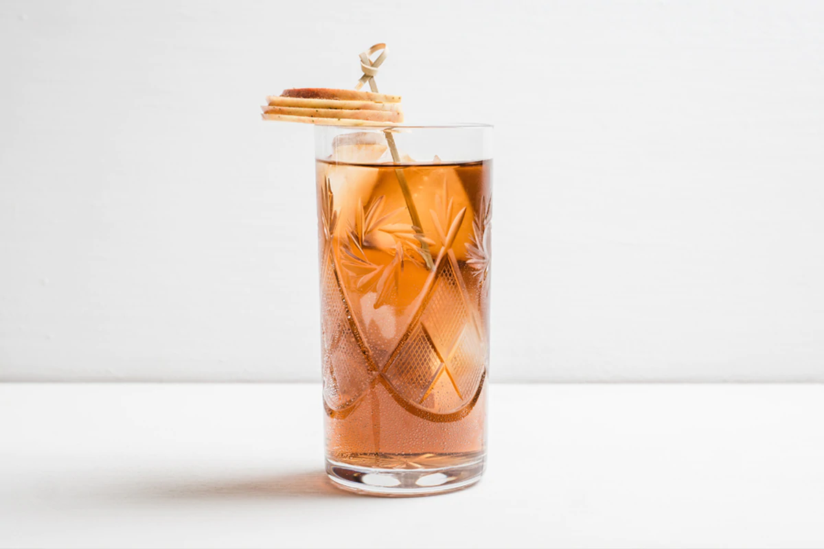 Rose Apple Cooler Cocktail – Buck & Birch